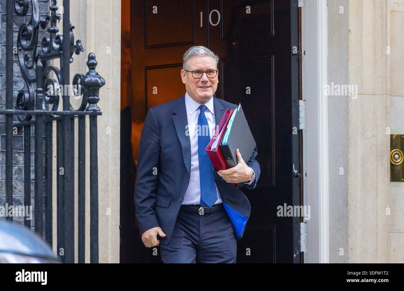 London, UK. 14th Jan, 2026. Prime Minister, Keir Starmer, leaves Number ...