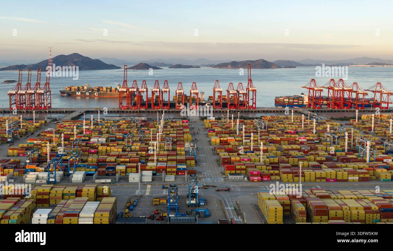 (260114) -- BEIJING, Jan. 14, 2026 (Xinhua) -- An aerial drone photo ...