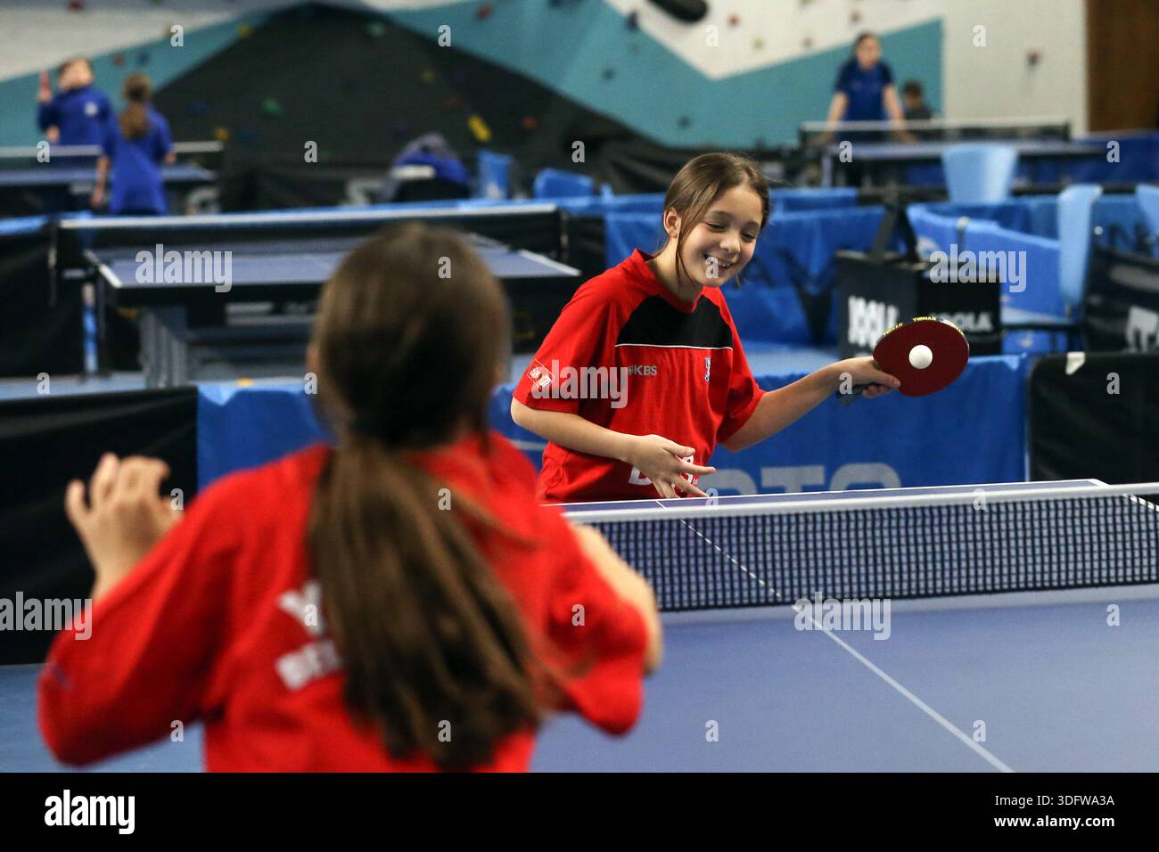(260114) -- ANKARA, Jan. 14, 2026 (Xinhua) -- Participants practise in ...