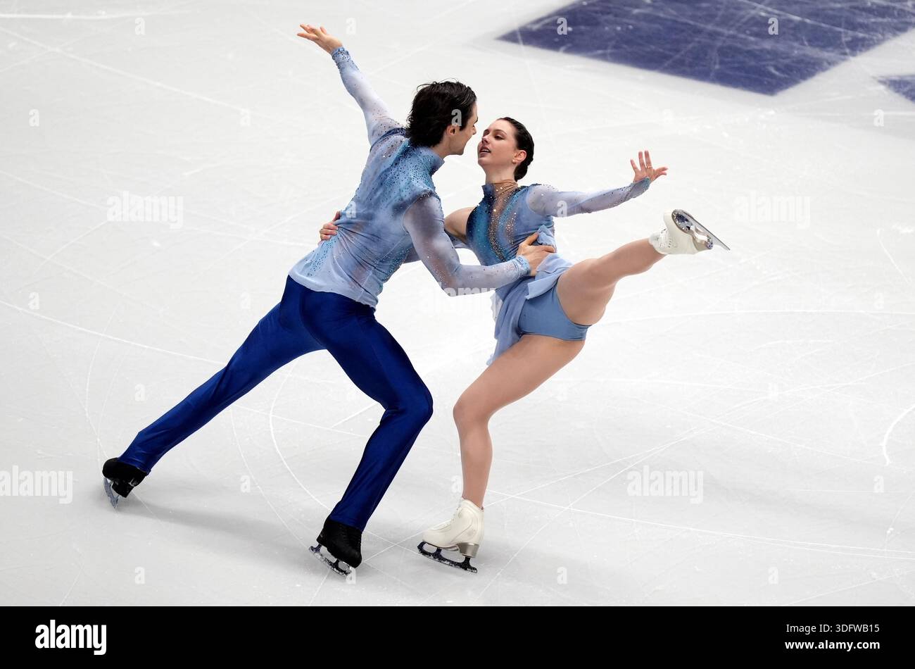 Ice skating figure skating d1 hi-res stock photography and images - Alamy
