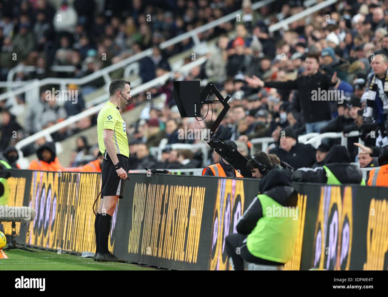 Newcastle Upon Tyne, England, 13th January 2026. Referee Chris Kavanagh ...