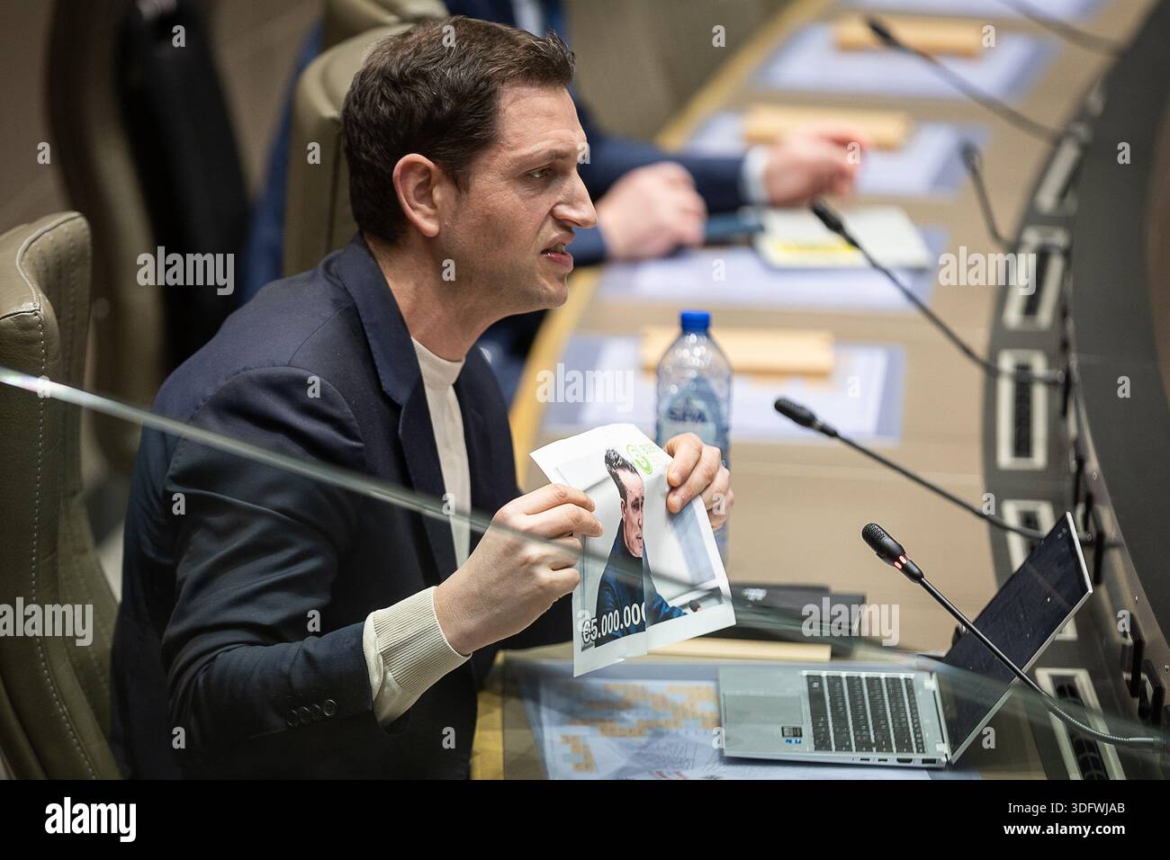 Independent Maurits Vande Reyde pictured during a plenary session of ...