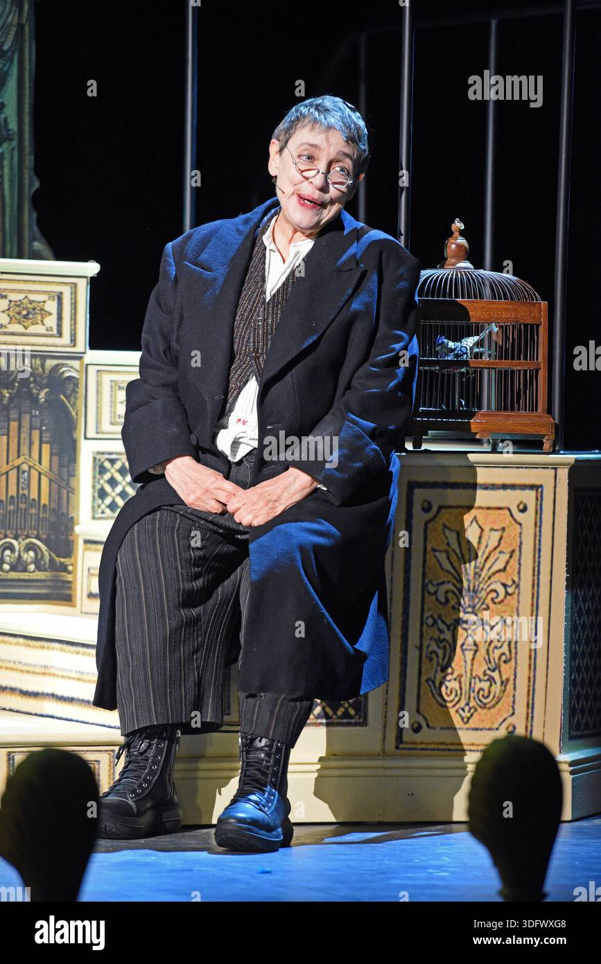Katharina Thalbach bei der Fotoprobe des Theaterstücks SAUERKOHL UND ...