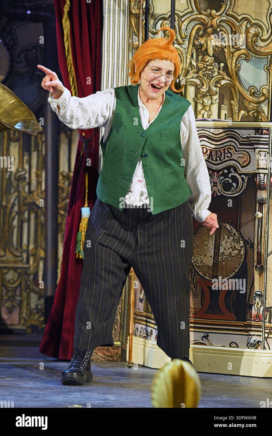 Katharina Thalbach bei der Fotoprobe des Theaterstücks SAUERKOHL UND ...