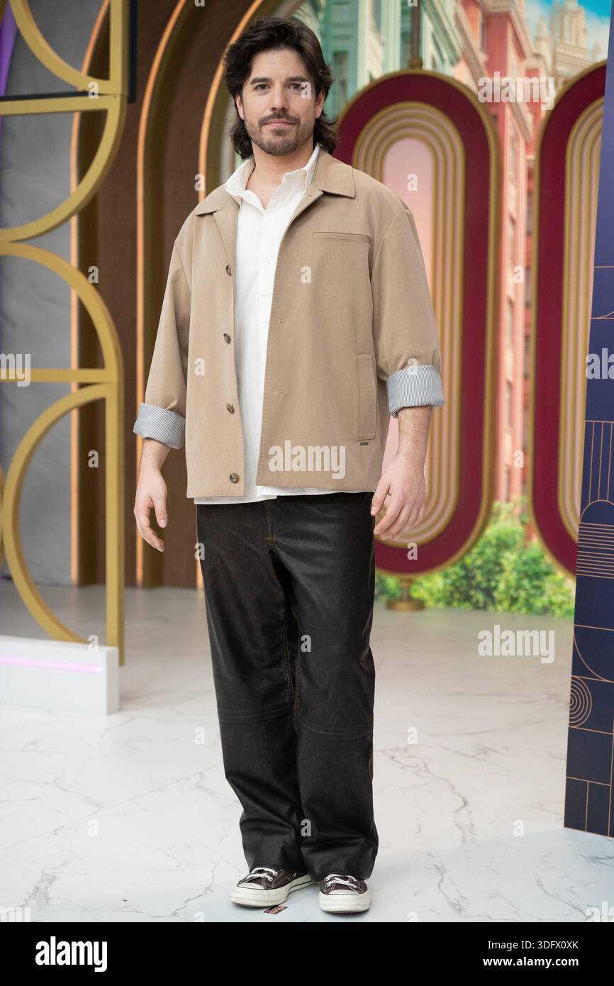 Singer Roi during the presentation of 'Top Chef: Sweets and Celebrities ...