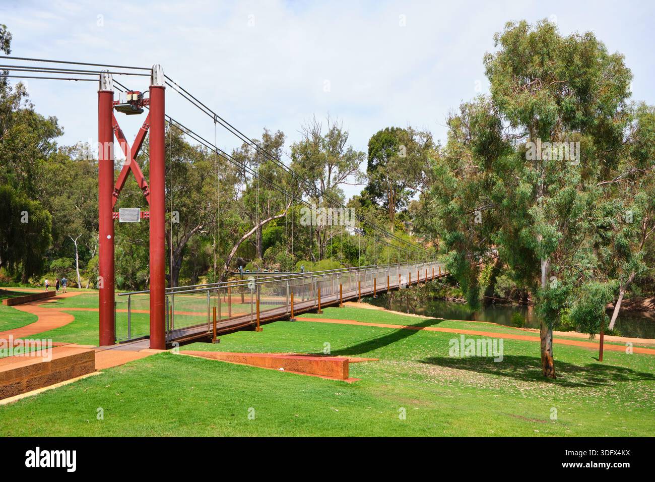 The Pinjarra Suspension Bridge across the Murray River next to Cantwell ...