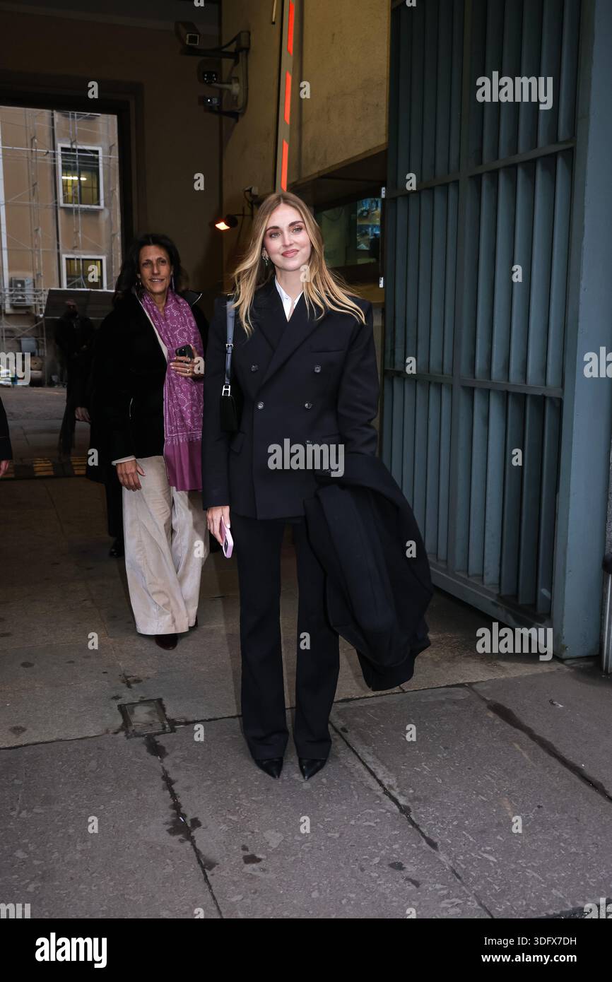 Milan, Chiara Ferragni leaves court after being acquitted of aggravated ...
