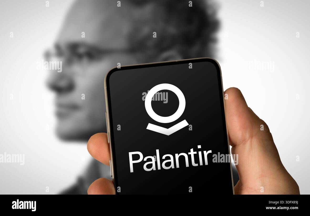 Palantir logo hi-res stock photography and images - Alamy