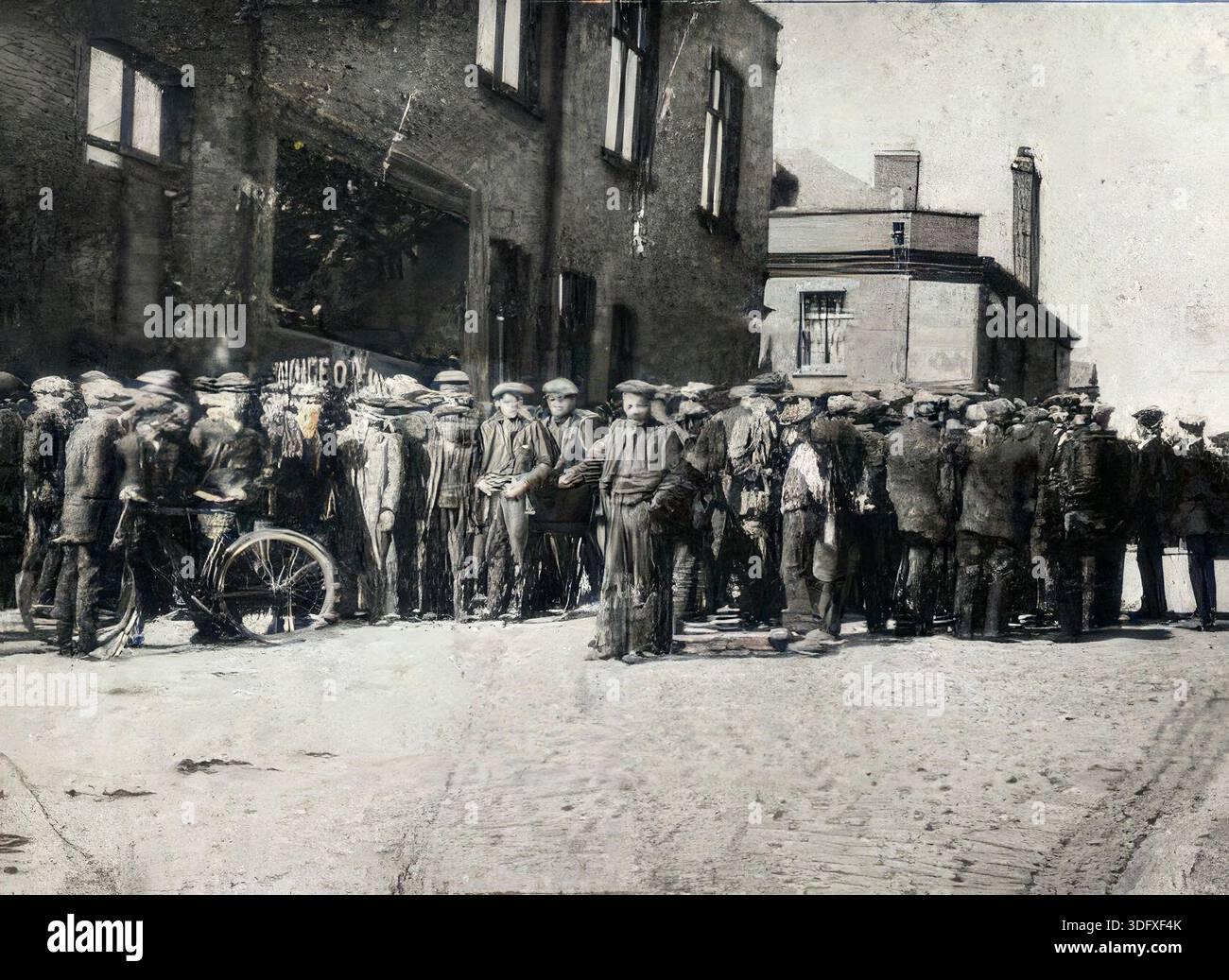 1926 miners strike uk hi-res stock photography and images - Alamy