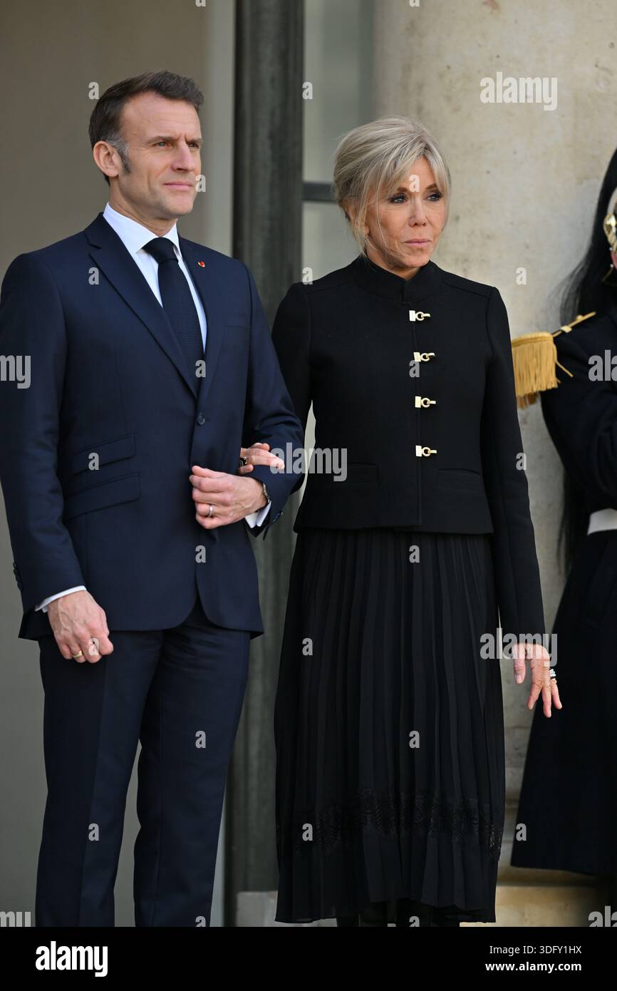King of Spain visits the palace l’Elysée, France Paris-Palais de l ...
