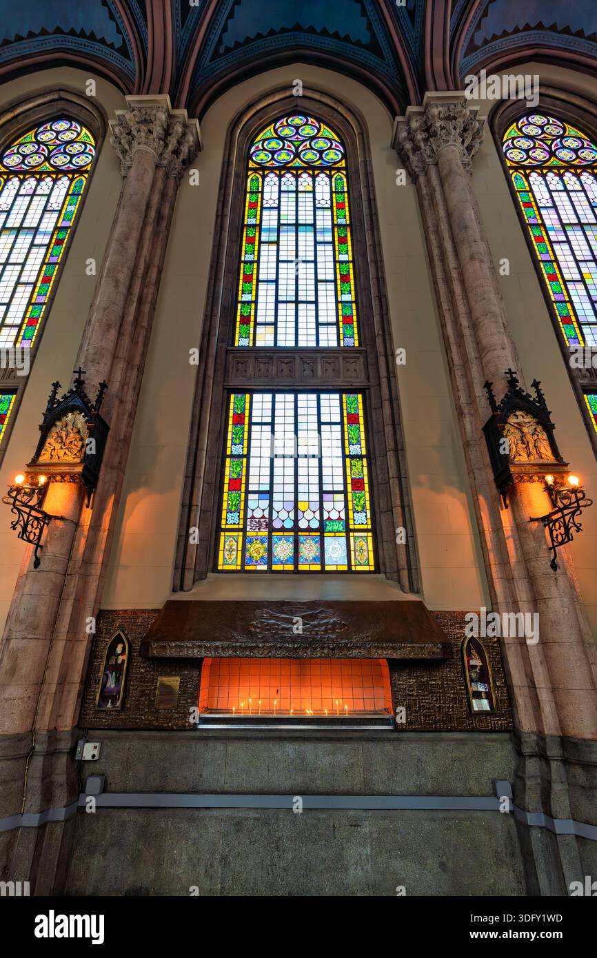 St. Anthony of Padua Church, Aziz Antuan Kilisesi, Istiklal Street ...