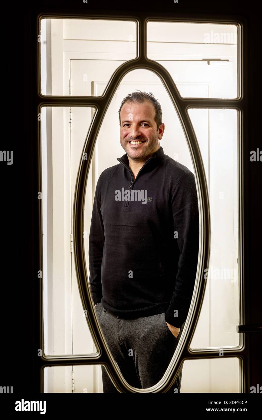 BEVERWIJK, 19-11-2025, Photo shoot with Rafael van der Vaart (Photo by ...