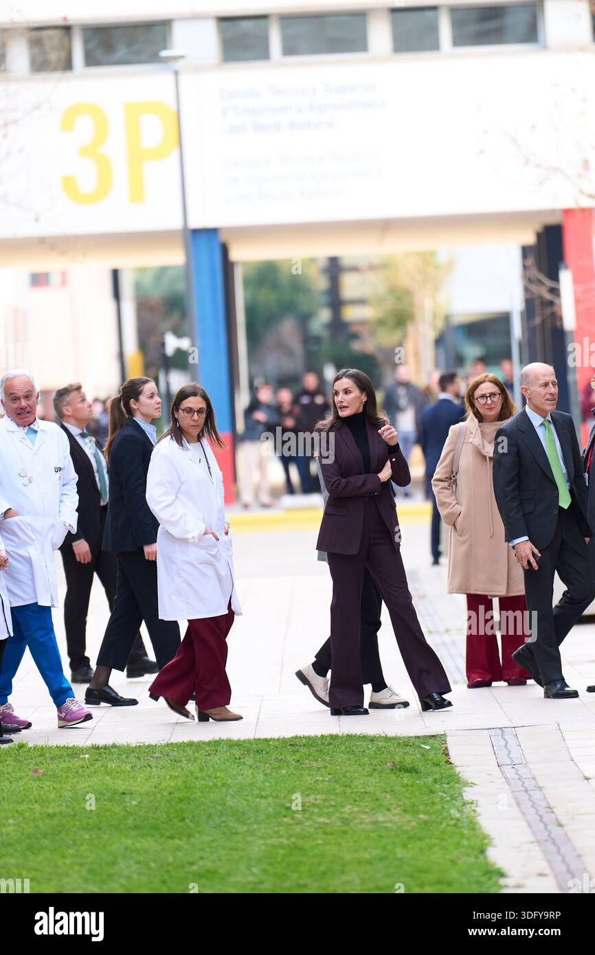 Queen Letizia of Spain visits to the project 'Save the Photos UPV ...