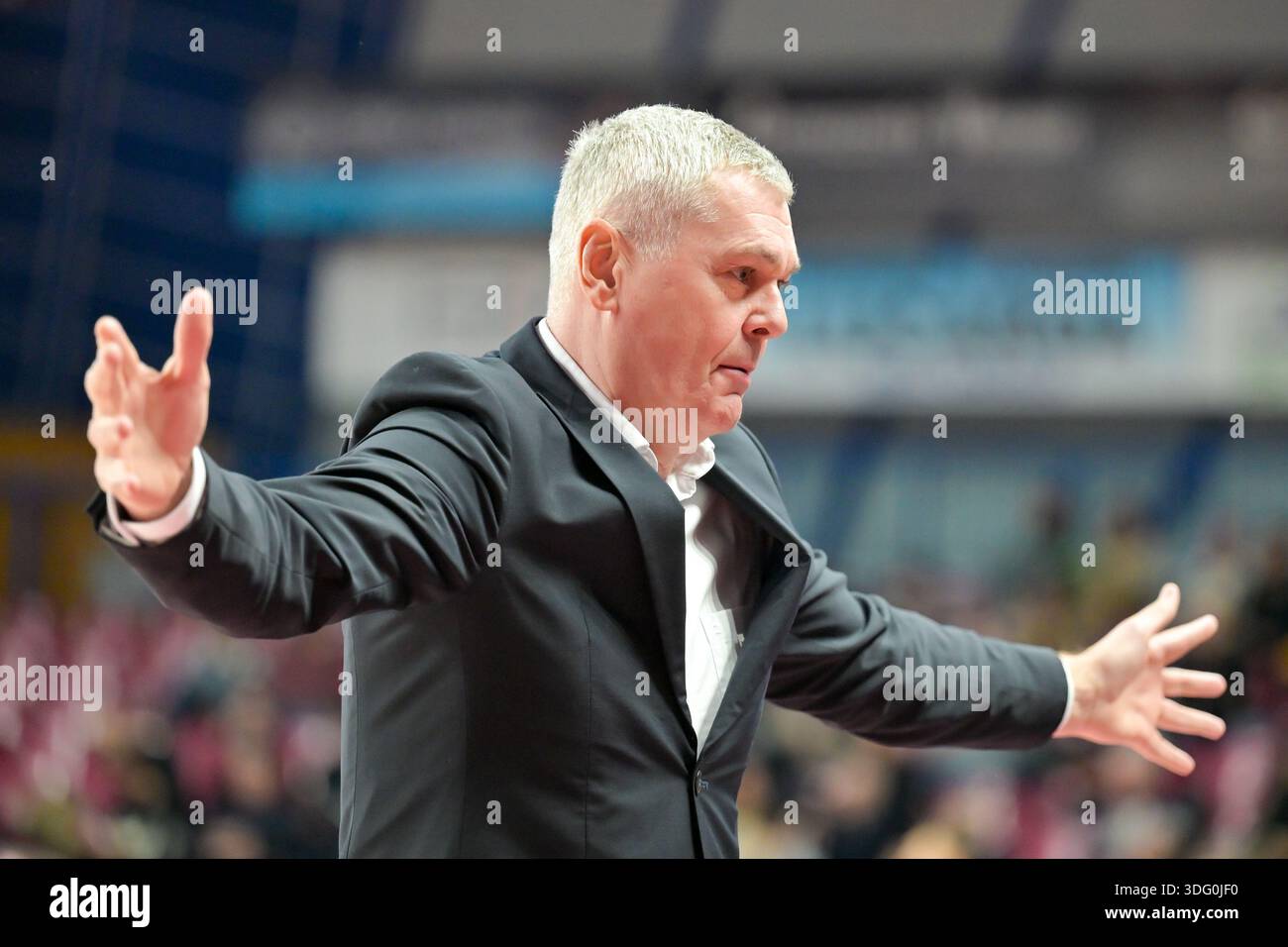 Slask Wroclan's Head Coach Ainars Bagatskis during Umana Reyer Venezia ...