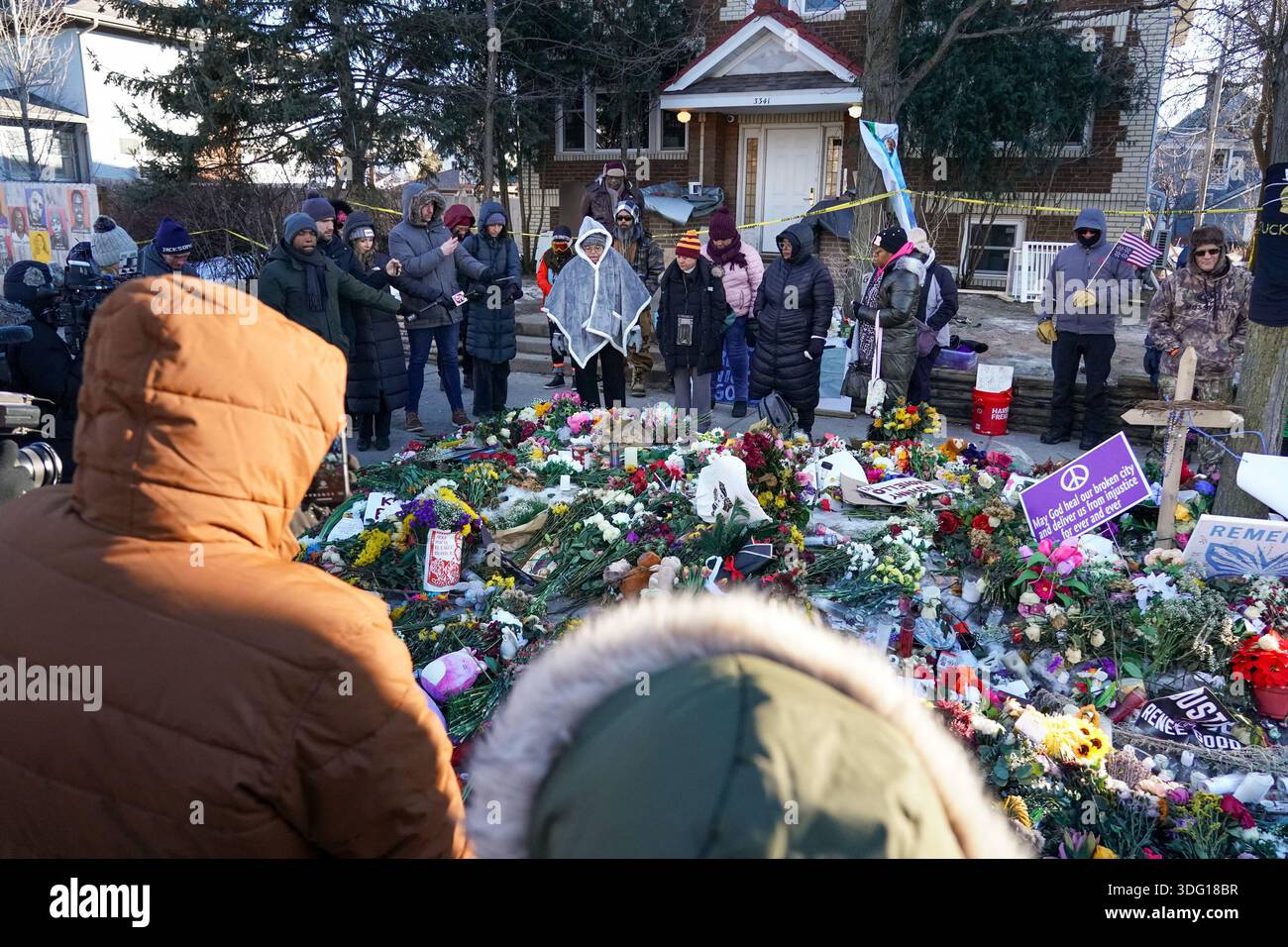 Renee nicole good vigil hi-res stock photography and images - Alamy