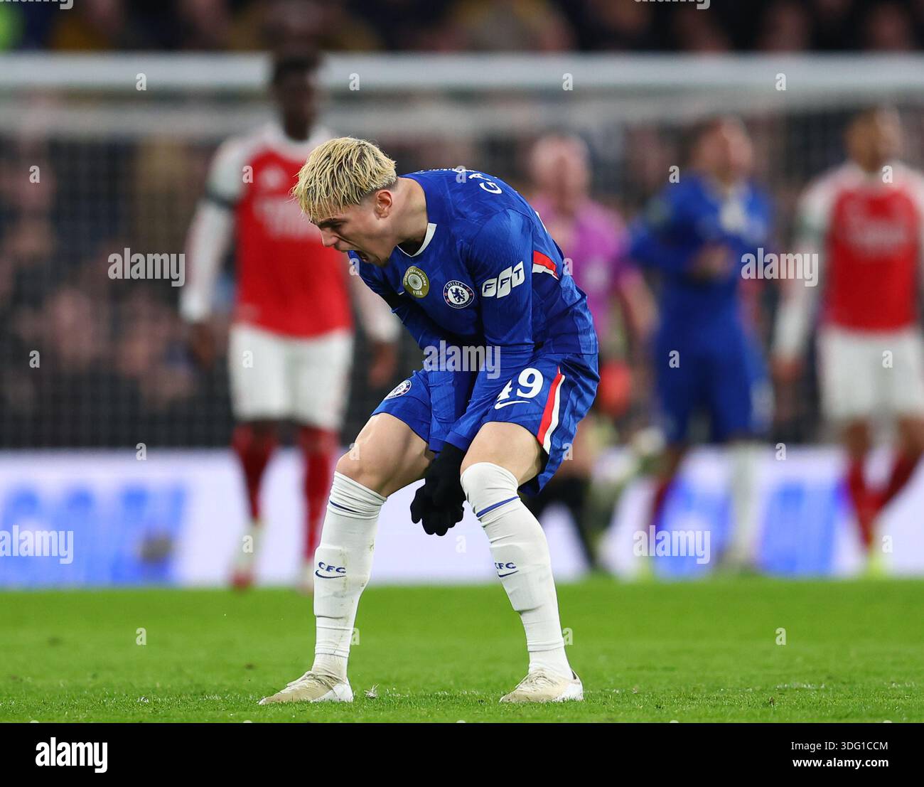 London, UK. 14th Jan, 2026. Alejandro Garnacho of Chelsea runs back ...