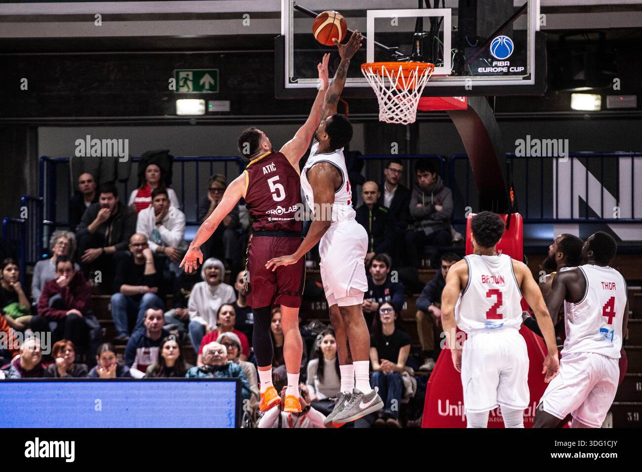 Bryson Williams's block (Unahotels Reggio Emilia) during Pallacanestro ...