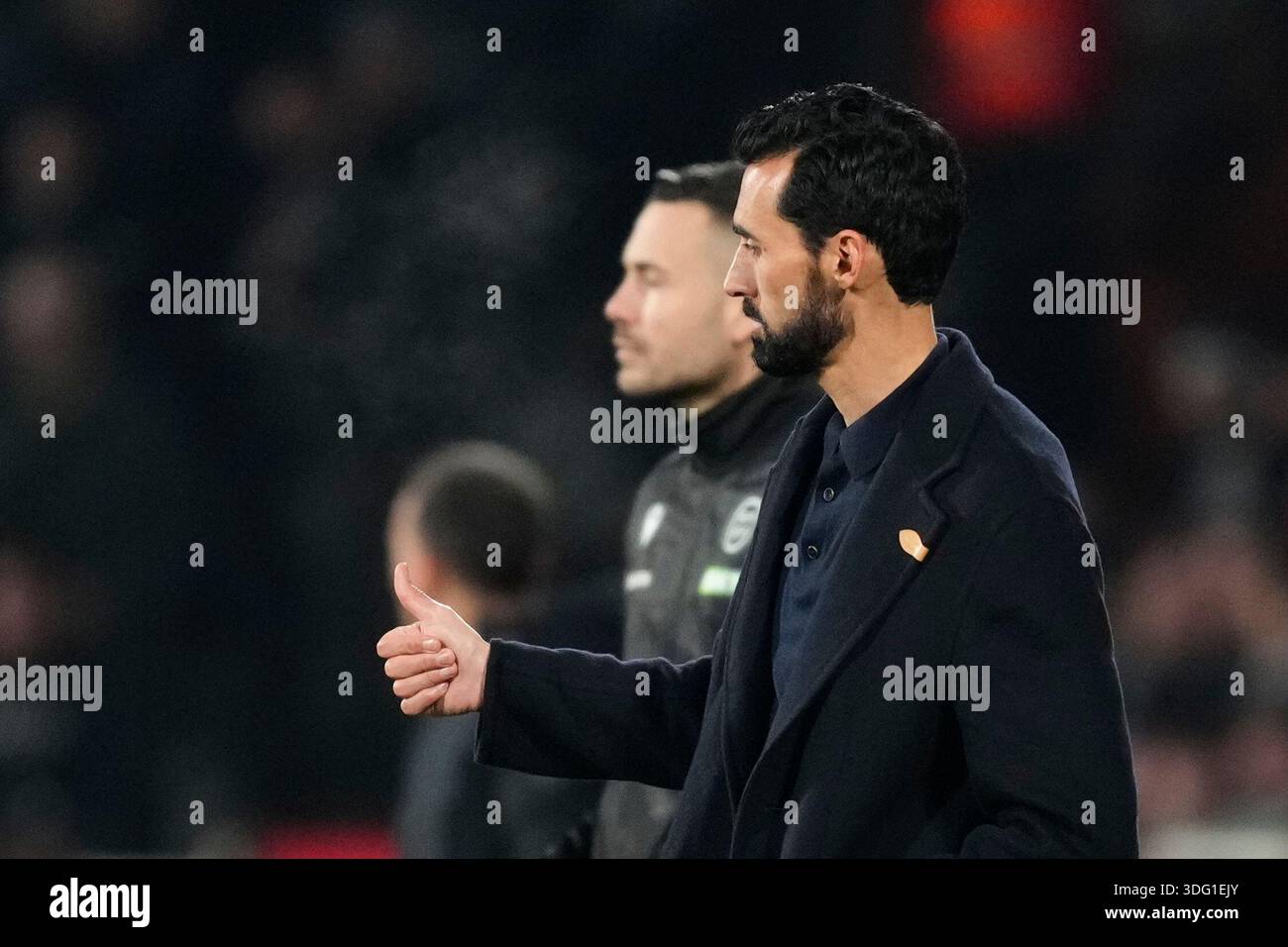 Real Madrid's head coach Alvaro Arbeloa gestures during the Copa del ...