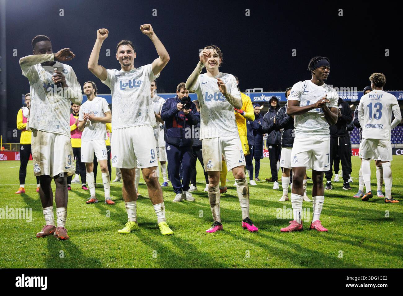 Union's players celebrate after winning a soccer game between FCV ...