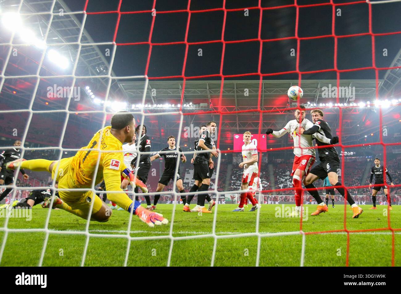 Leipzig, Germany. 14th Jan, 2026. Soccer: Bundesliga, RB Leipzig - SC ...