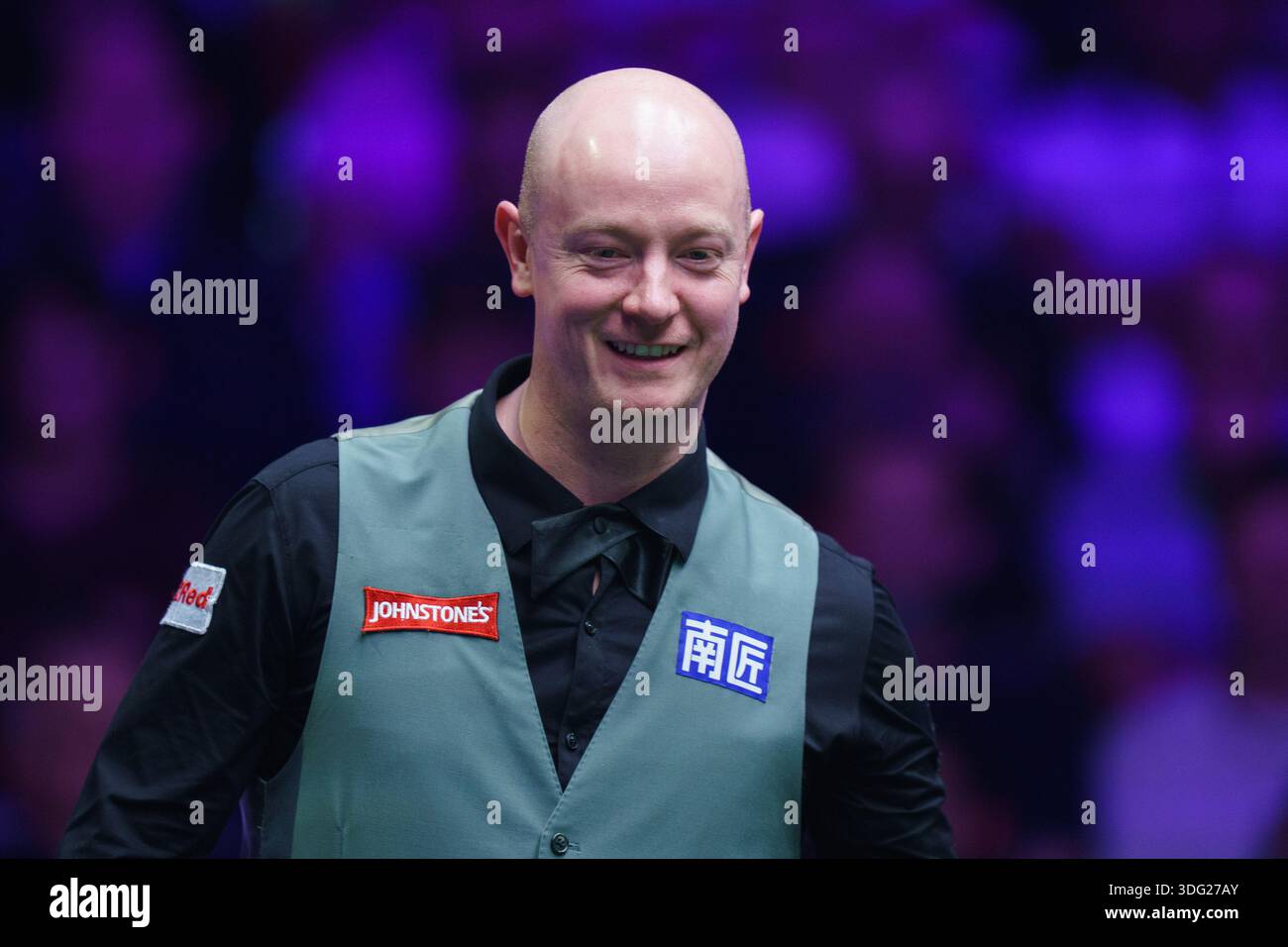 Chris Wakelin smiling during the first round match between Neil ...