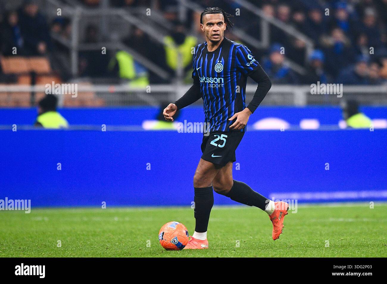 MILANO, ITALY - JANUARY 14: Manuel Akanji of FC Internazionale Milano ...