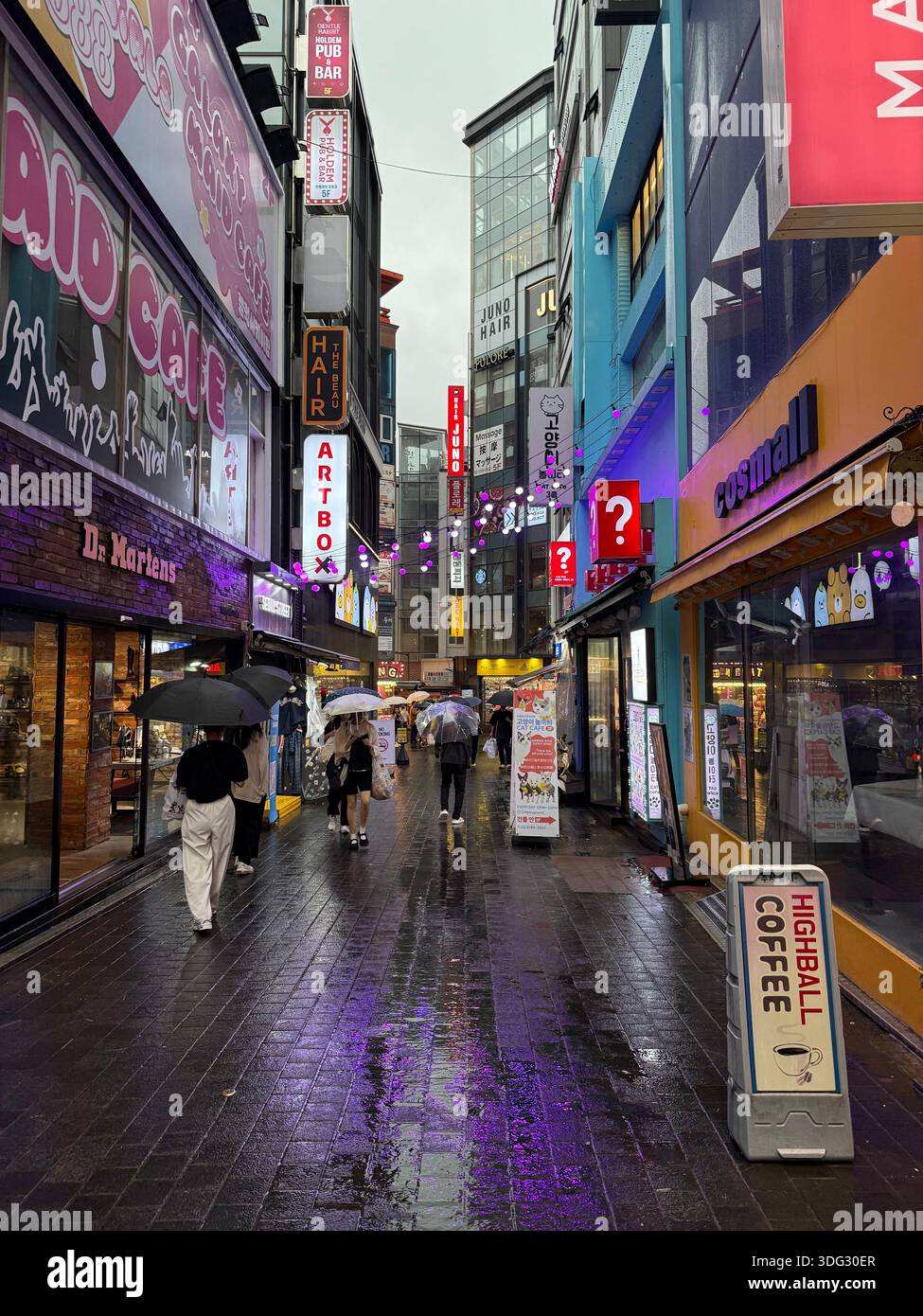 Myeongdong Streetscape Seoul South Korea Stock Photo - Alamy