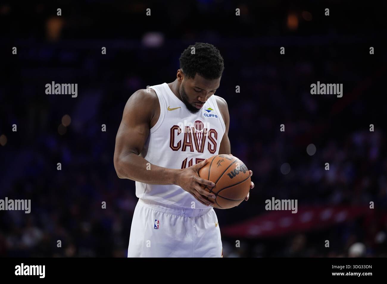 Cleveland Cavaliers' Donovan Mitchell plays during an NBA basketball ...