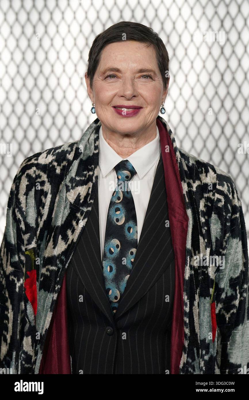 Ny. 14th Jan, 2026. Isabella Rossellini at arrivals for THE BEAUTY ...