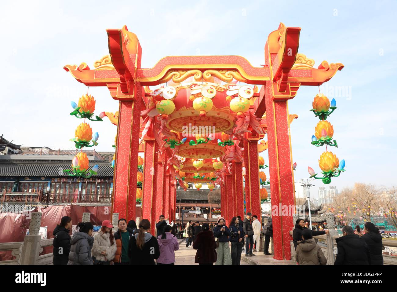 A group of festive lanterns make debut at Wende Bridge in Confucius ...