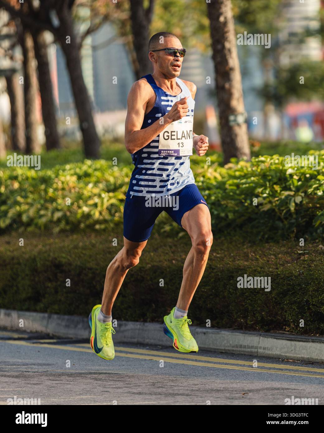 Standard Chartered Hong Kong Marathon 2025, Central, Hong Kong, China ...
