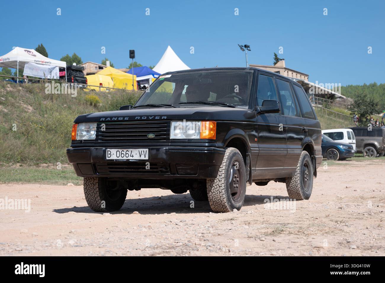 Front view of a classic black Land Rover Range Rover P38A luxury SUV ...