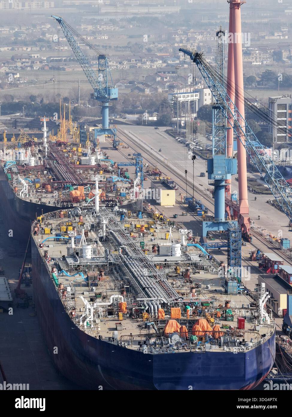 Aerial photo shows busy ship building in Yangzhou City, east China's ...