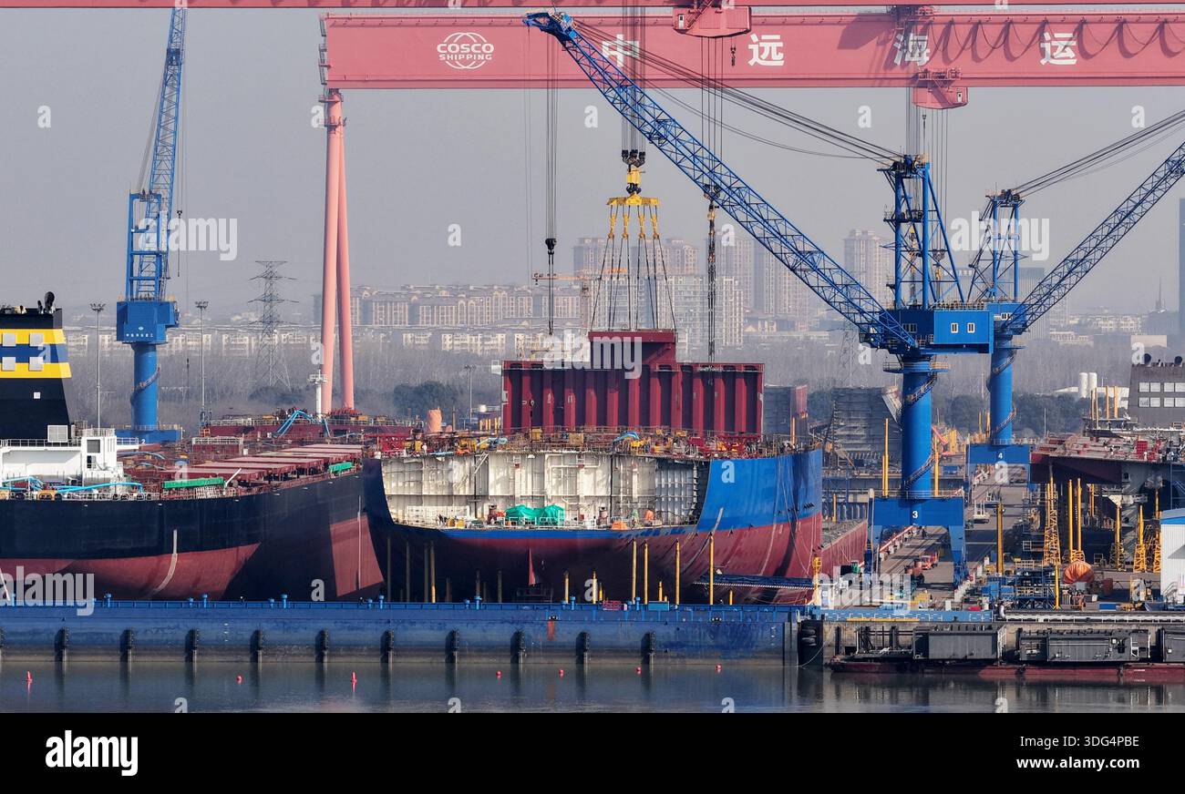 Aerial photo shows busy ship building in Yangzhou City, east China's ...
