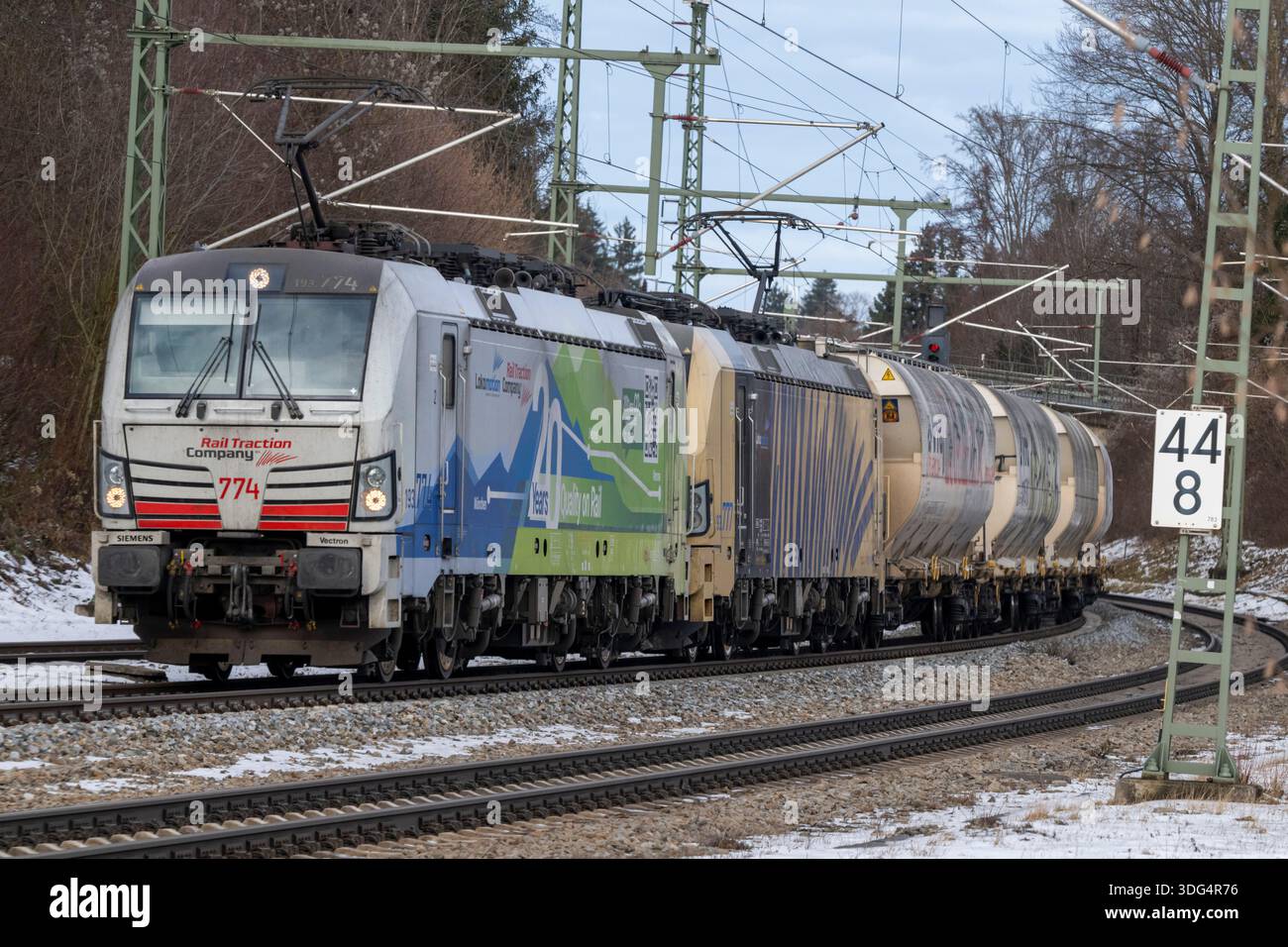 PRODUCTION - 14 January 2026, Bavaria, Aßling: A Rail Traction Company ...
