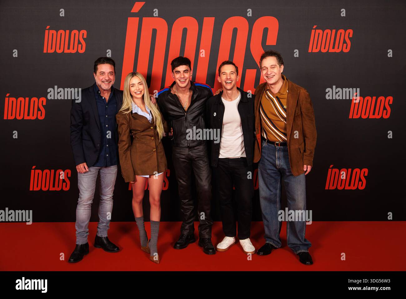 Enrique Arce, Ana Mena, Óscar Casas, Mat White Cross and Claudio ...