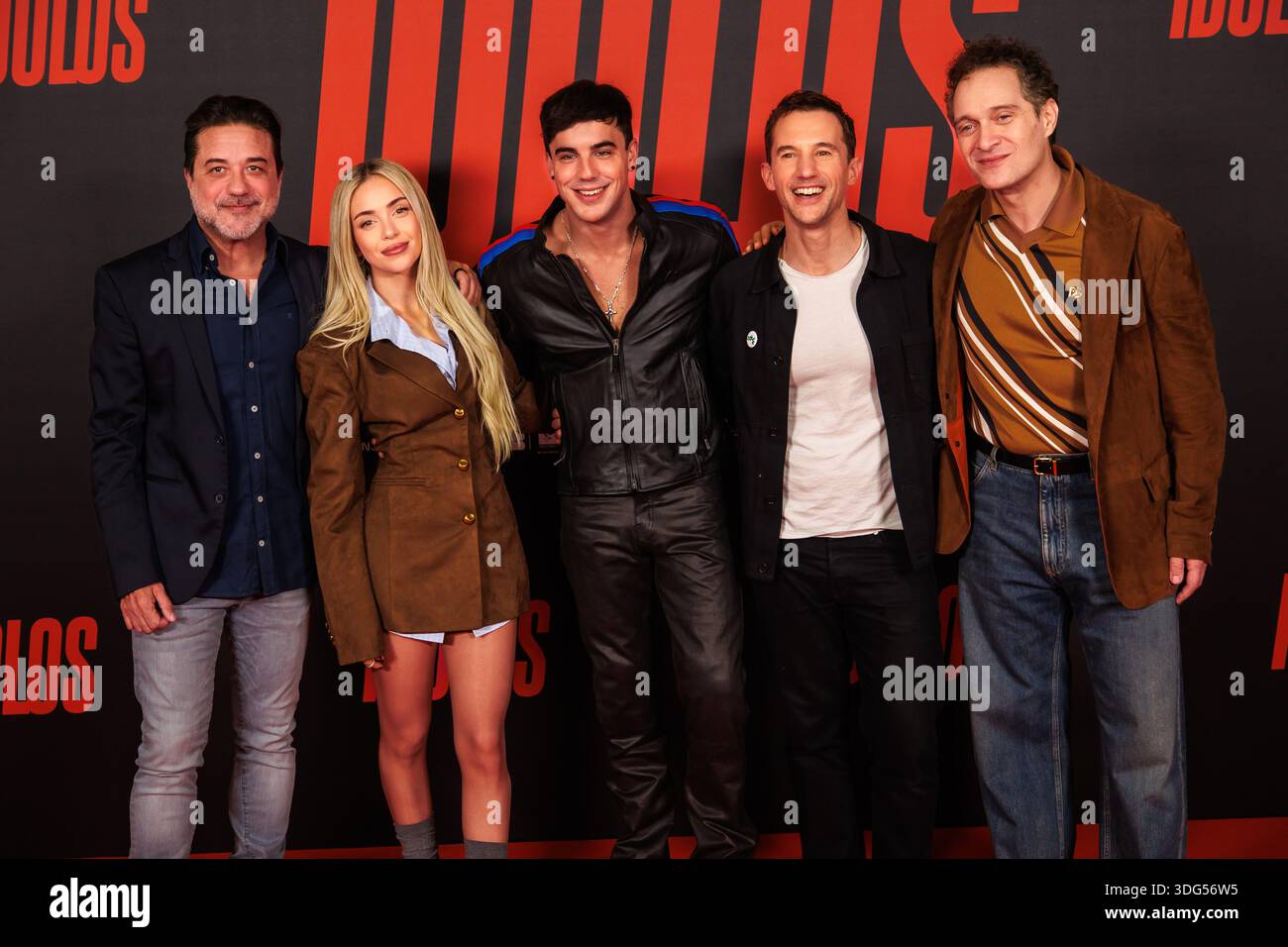 Enrique Arce, Ana Mena, Óscar Casas, Mat White Cross and Claudio ...