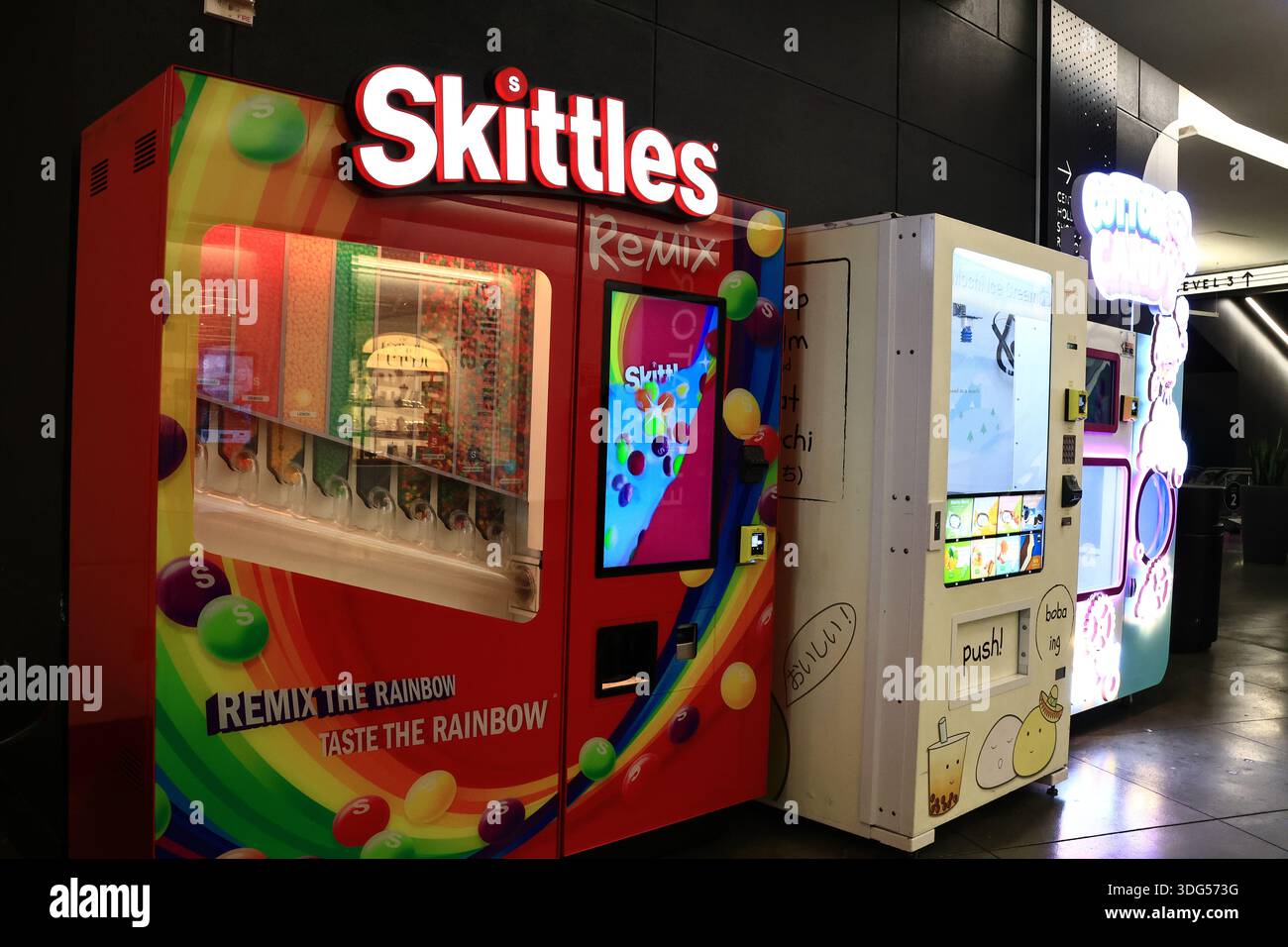 Skittles confectionery hi-res stock photography and images - Alamy
