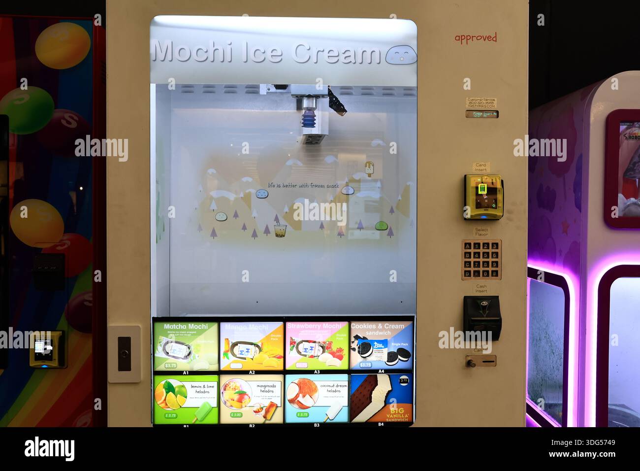 Mochi ice cream vending machine hi-res stock photography and images - Alamy