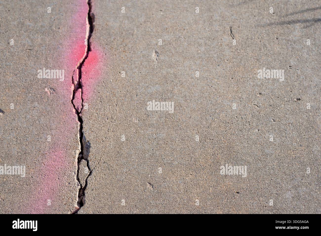 Pink chalk markings on pavement hi-res stock photography and images - Alamy