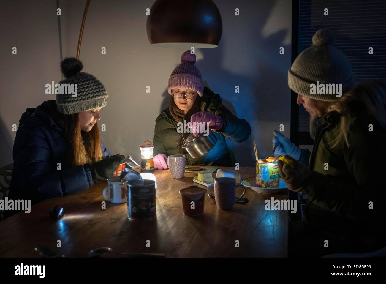 Emergency water packet hi-res stock photography and images - Alamy