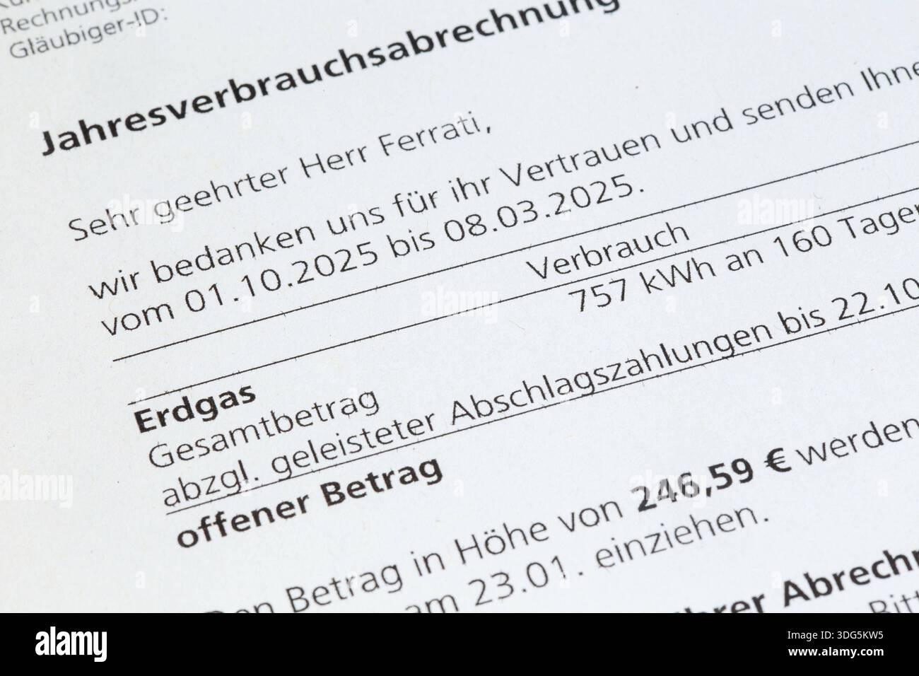 Nahaufnahme einer symbolischen Gasrechnung *** Close-up of a symbolic ...
