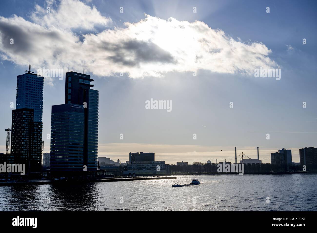 ROTTERDAM - River Maas with an inland vessel in the center of Rotterdam ...