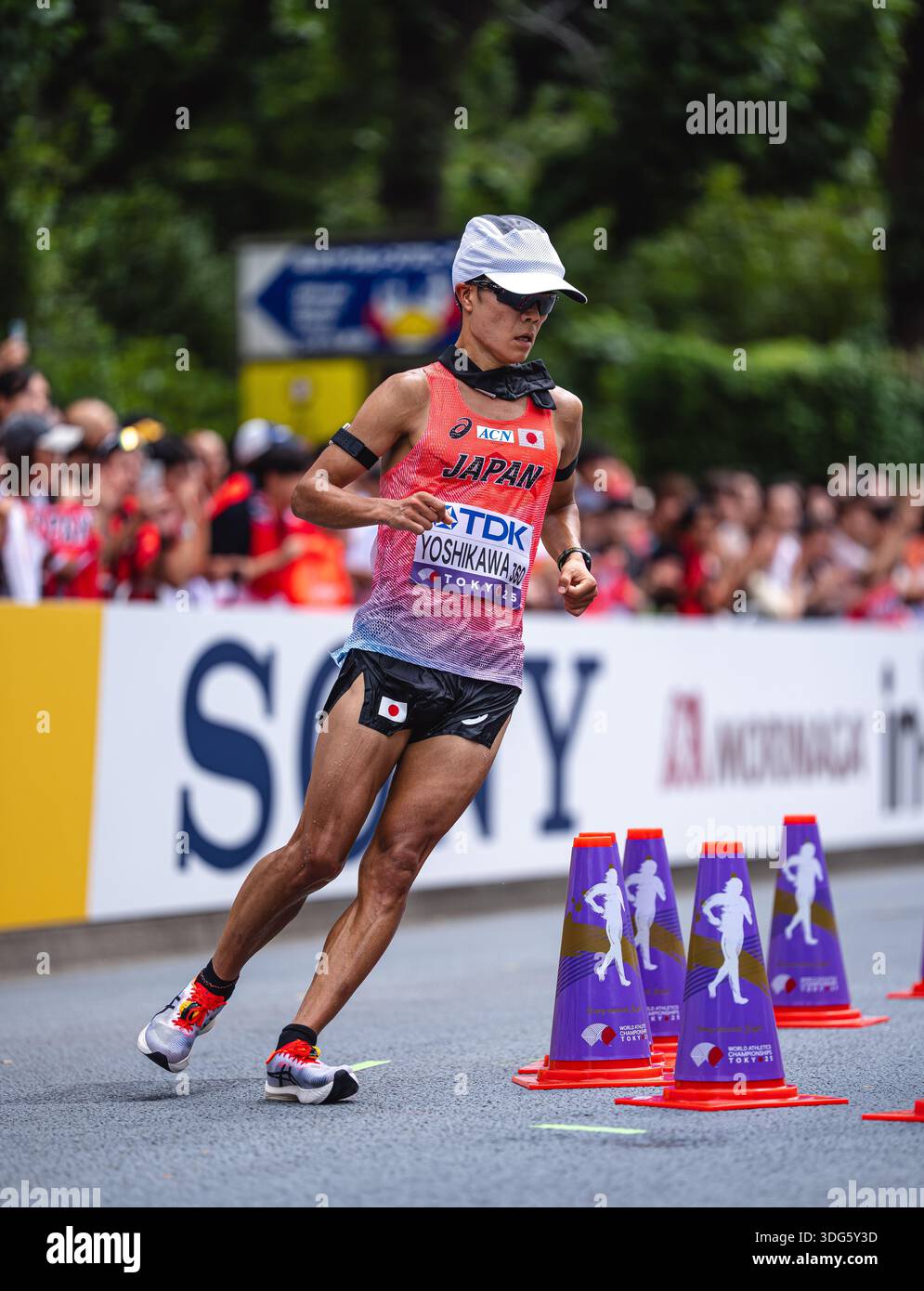 Kento YOSHIKAWA participating in the World Athletics Championships in ...