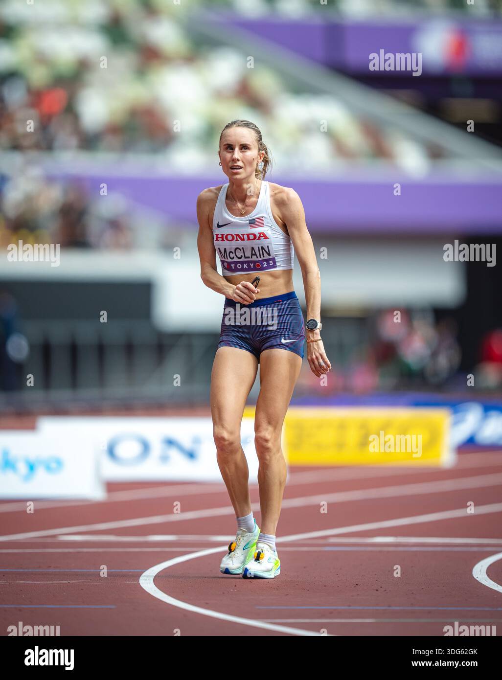 Jessica McClain participating in the World Athletics Championships in ...