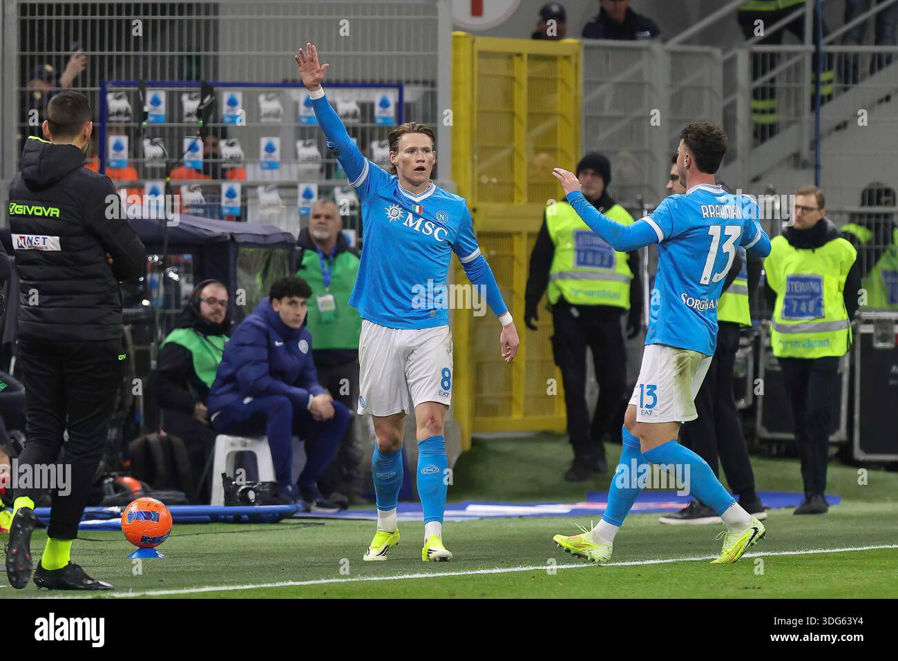 Milan, Italy. 14th Jan, 2026. Italy, Milan, 2026 01 11: Scott Mctominay ...