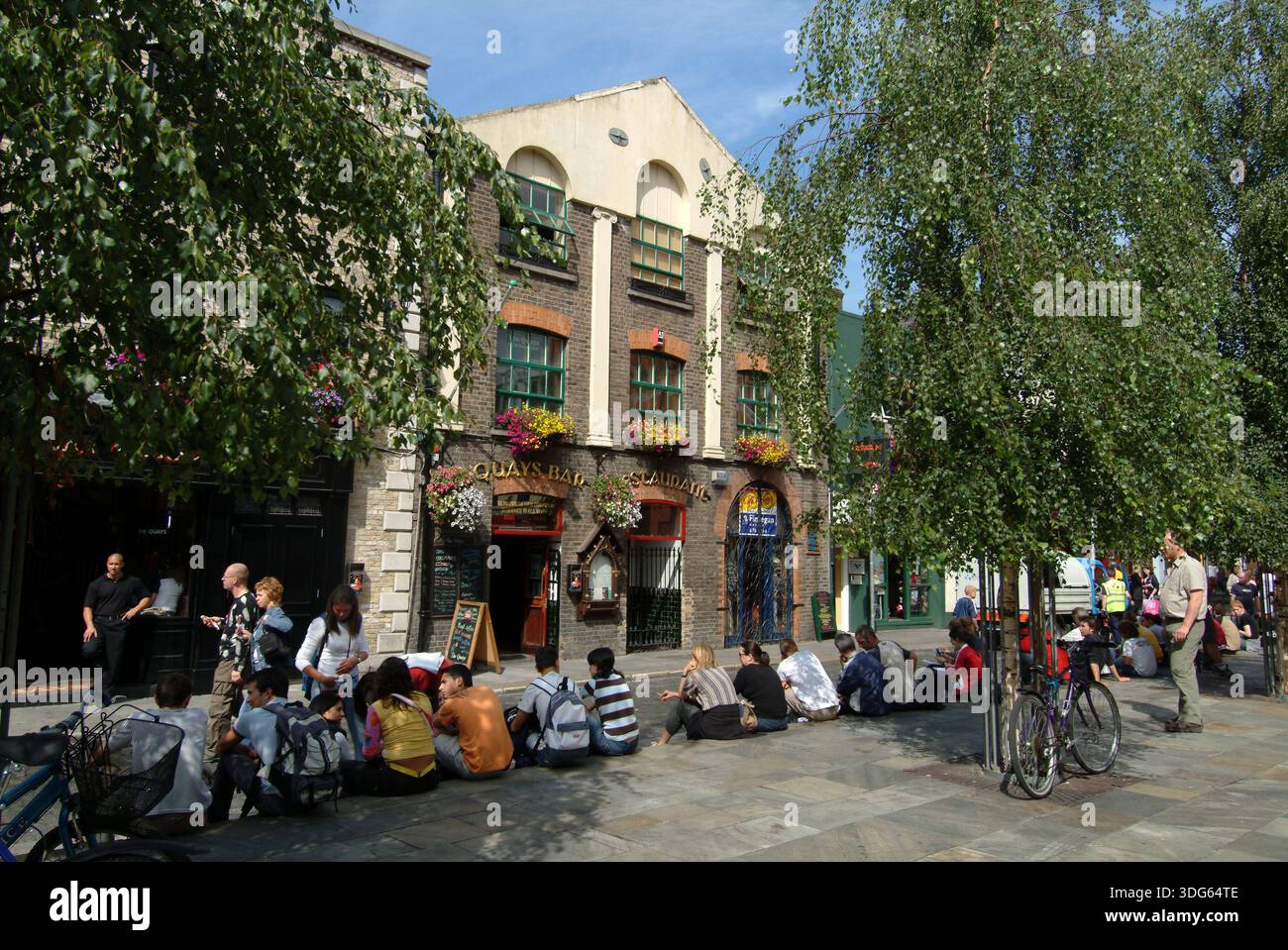 Temple Bar, cultural quarter on the south bank of the River Liffey in ...