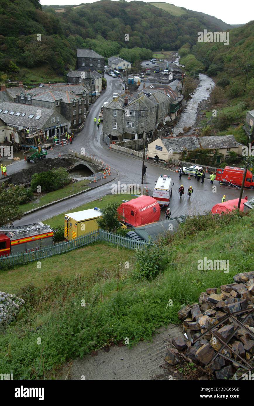 Boscastle, natural disaster, day after floods. - Cornwall - England ...