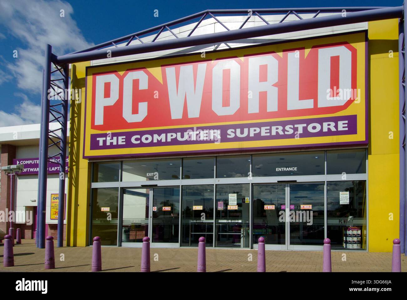 PC World now Currys was computer retailer. - Greenwich - London, United ...