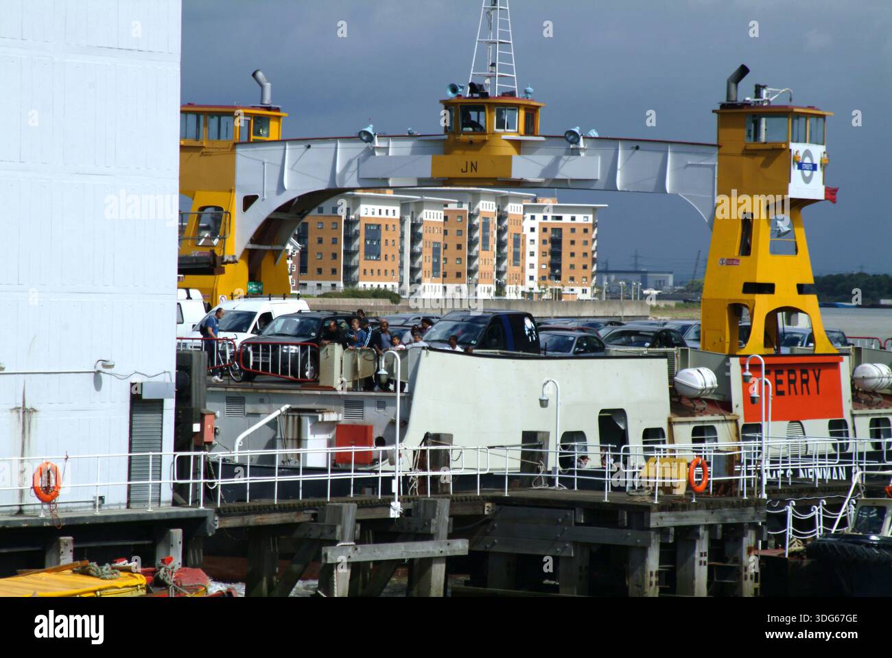 Woolwich ferry on a sunny day in Summer. - Greenwich - London, United ...